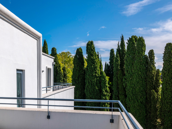 Contact - Studio Hari